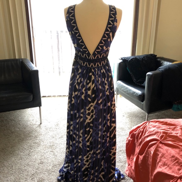 BCBGMaxAzria | Dresses | Bcbg Prom Dress Blue Gorgeous Print | Poshmark